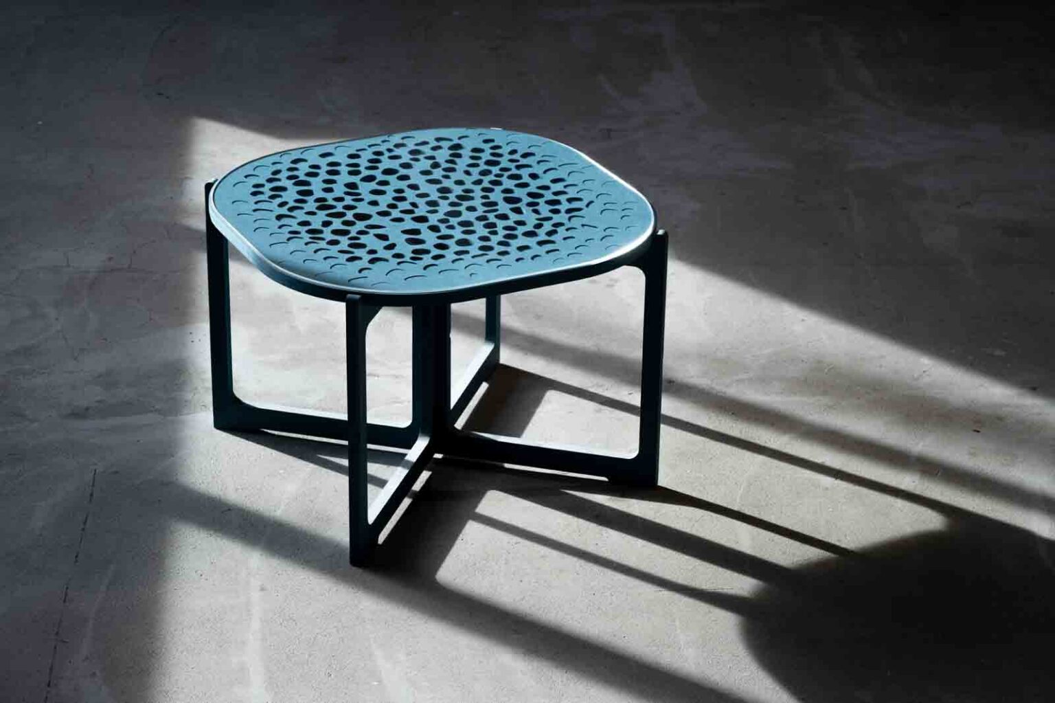 影をそそぐ – スタジオ・ポエティック・キュリオシティ Studio POETIC CURIOCITY